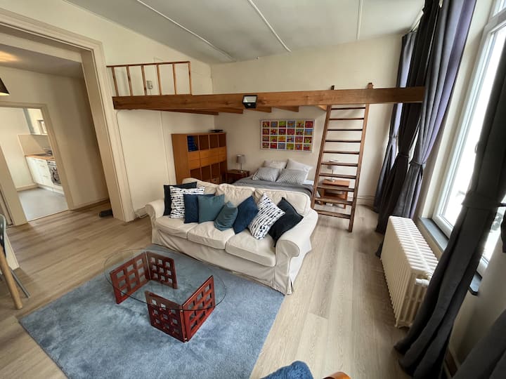 Well Located Appartment, Close To Avenue Louise - Bruselas