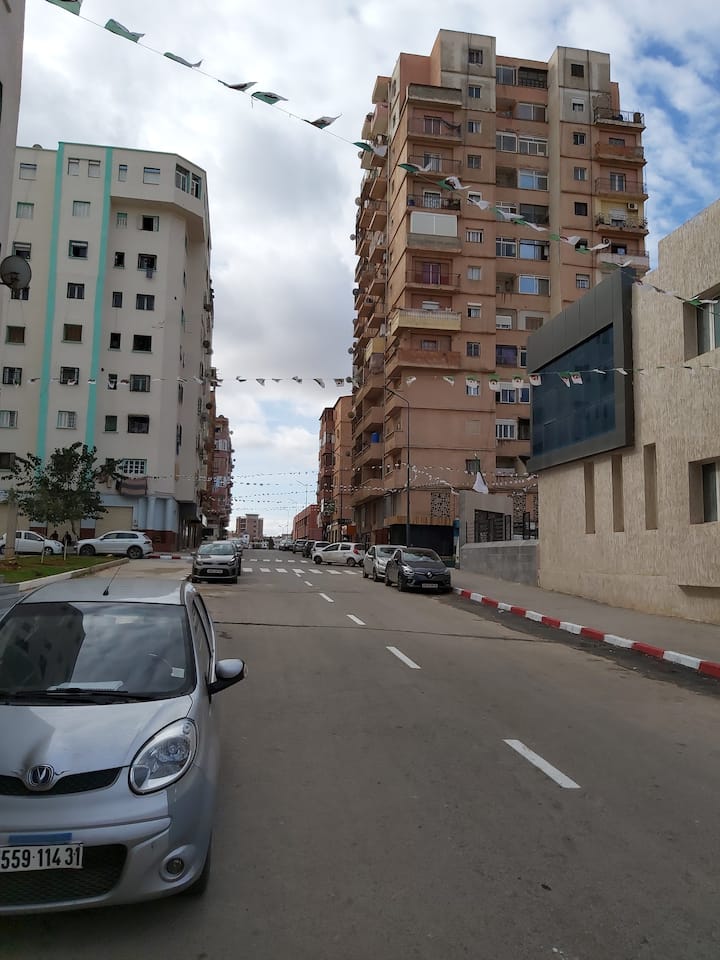 Bel Appartement 94 M² à Oran - Oran