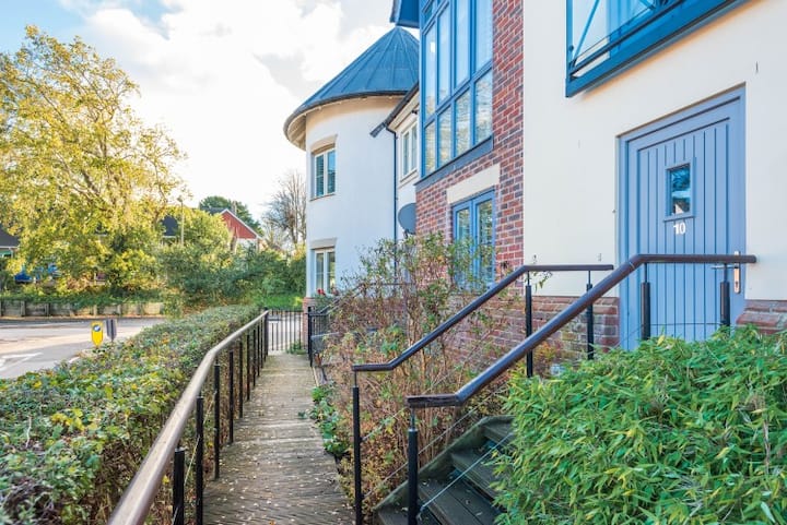 Modern Townhouse In Lymington - Brockenhurst