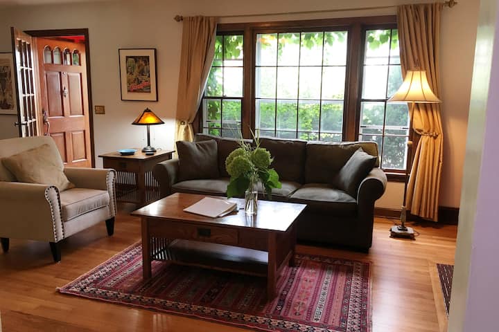 Your Madison Home Base - 30 Day Min. - Middleton, WI