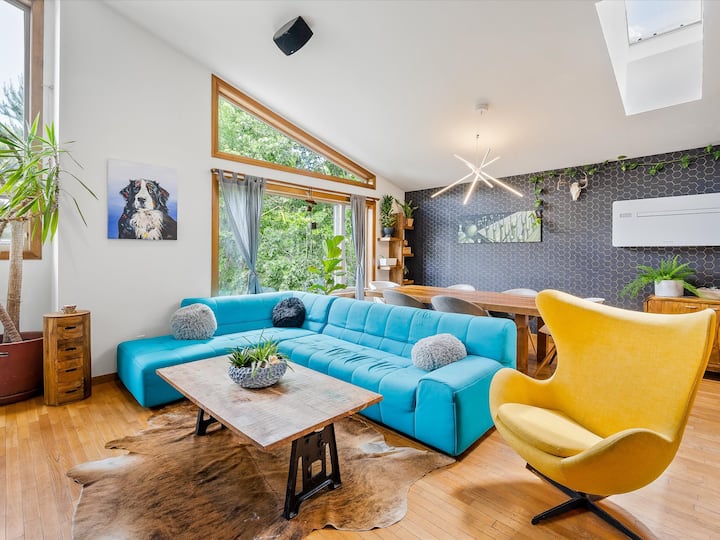 Beautifully Renovated 3 Bedroom Home W\/hot Tub - Pemberton