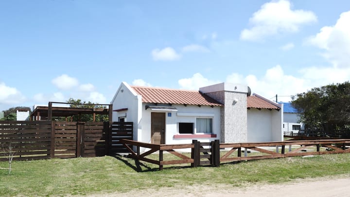 Yukeri - Modern House At Meters From The Beach - Barra de Valizas