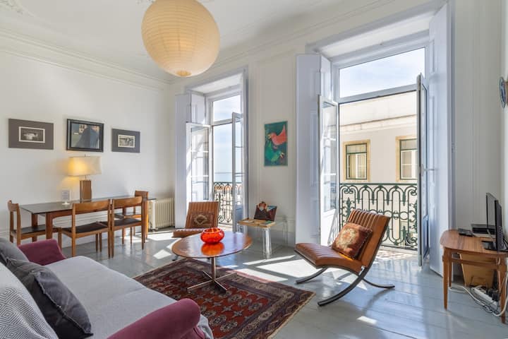 Remedios Flat: 3 Bedrooms, Family Friendly. - Lisbon