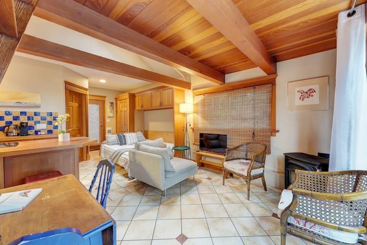 Macaulay Point Guest House - Victoria, Canada