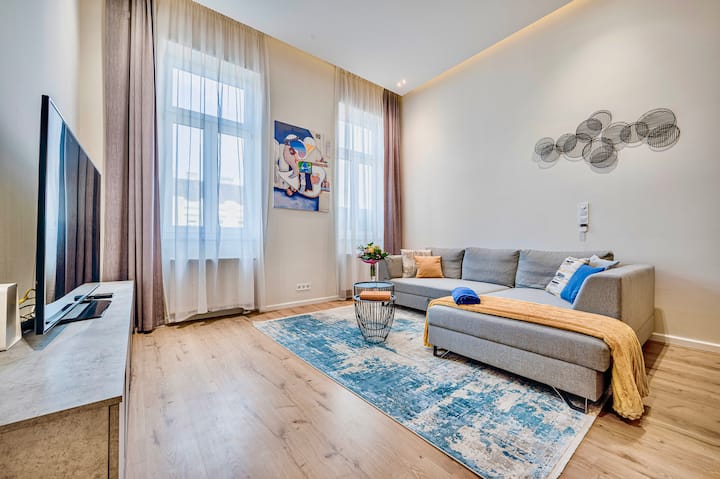 Luxury Apartment In The Heart Of The City - Budapest