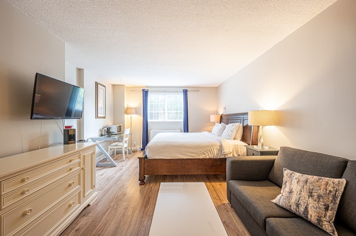 Chambre D'hôtel Le Domaine à St-sauveur (Lit King) - Saint-Sauveur