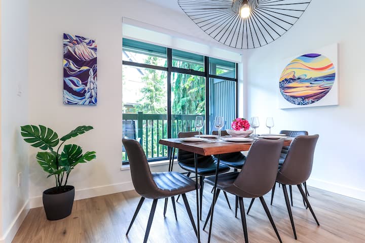 Luxury Modern 2 Br Condo In Whistler Village - Whistler
