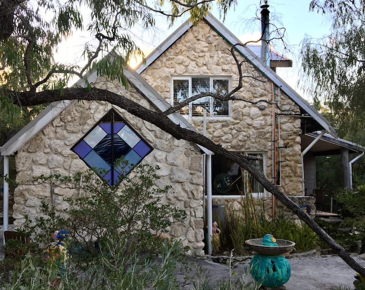 Inner Life And Accommodation - Yallingup