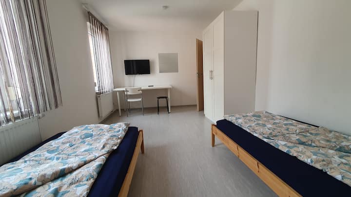 Ganze Wohnung In Einem Haus 2. Og - Heilbronn