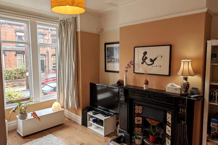 Three Bed Family Home, 5 Min From The City Centre - Leeds