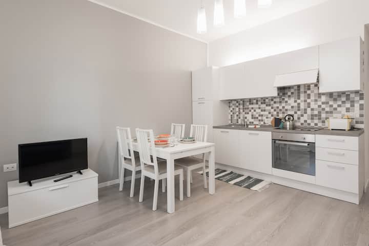 Appartamento Con Due Camere A 1 Km Da Piazza Erbe - Verona