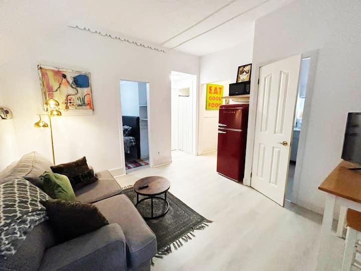 Small Cosy Apartment In The Heart Of London - London, ON, Canada