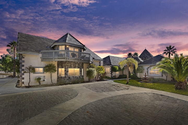 Château De Condè Vintage Suite - Temecula, CA