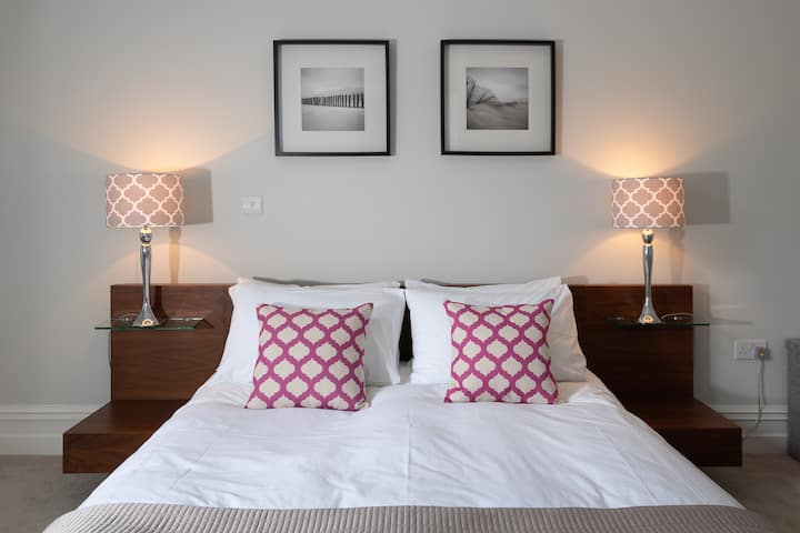 Flat 2, The Bank, St Ives - St Ives
