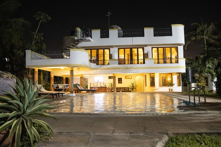 Serene Pool House With Garden Views | Sleeps 6 - Mombasa