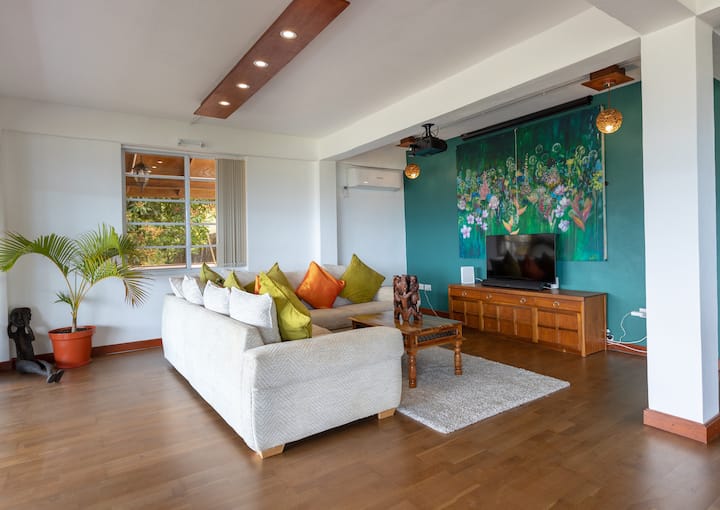 Spacious Hideaway W/ocean Views & Fine Eatery - Saint Lucia