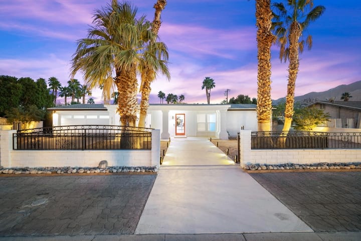 Fall Spec! Exquisite Salt Pool/spa, Ev Charge! - Palm Springs, CA