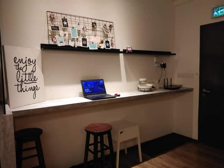 Cozy Suite @ Suria Jaya "Unlimited Wifi & Netflix" - Shah Alam