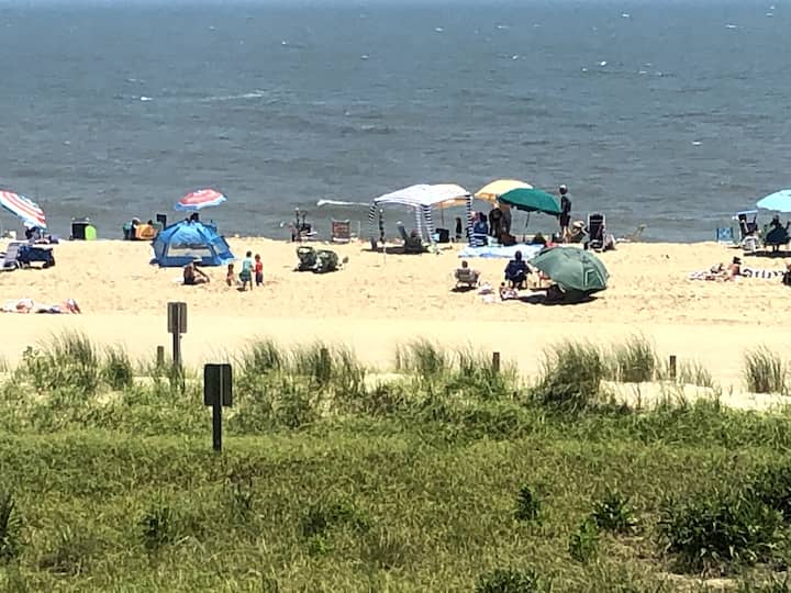 Beautiful Family Oceanfront Condo - Ocean City, MD