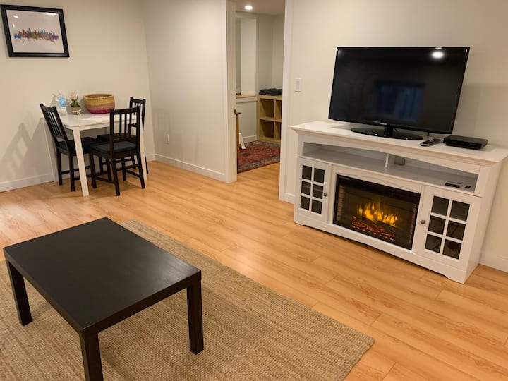 Kitsilano Two Bedroom Suite - Vancouver