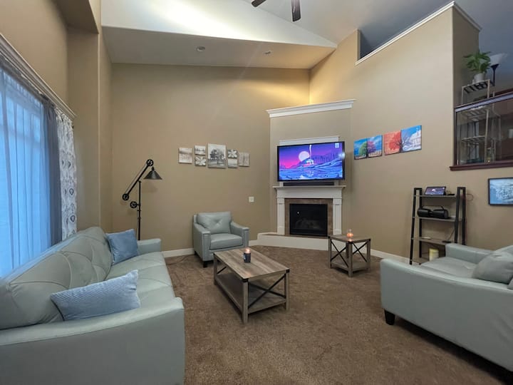 The Montana Puzzle Room W/ Private Bathroom! - Billings, MT