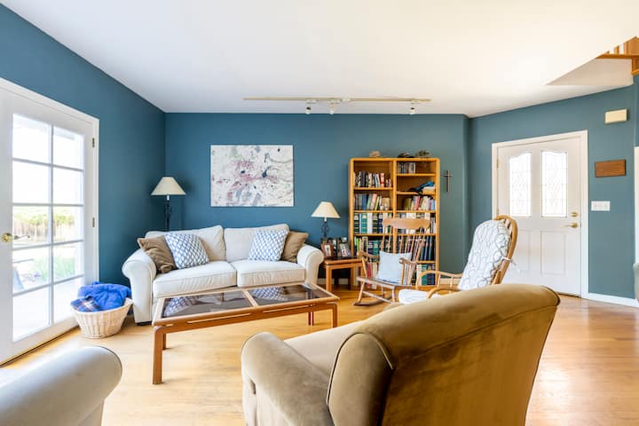 Cupertino Area Private Room With En Suite Bath - Santa Clara, CA