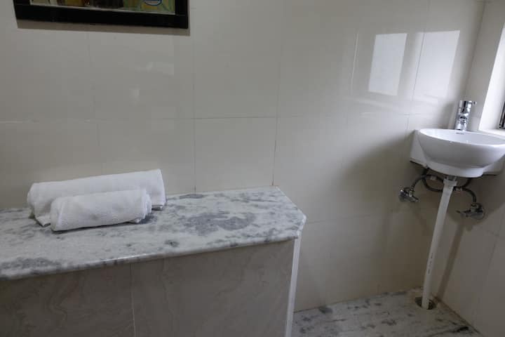 Room 1 Colonial house in the heart of Imphal - Houses for Rent in ...