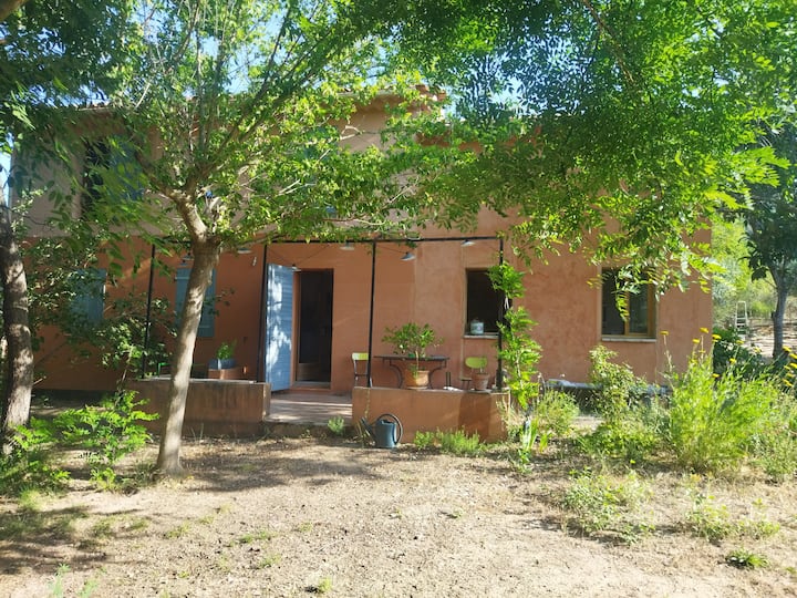Jolie Maison Au Pied Du Luberon - Cucuron