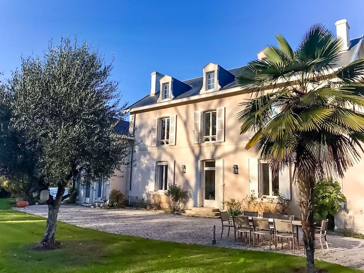 Villa Des Fleurs Ou L'esprit De Famille - Piscine - Deux-Sèvres