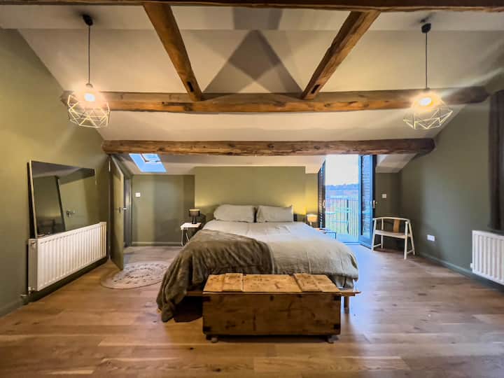 Macclesfield Cheshire Private Penthouse Suite - Macclesfield