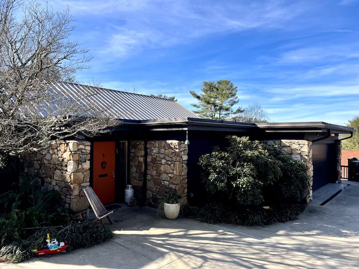 Cozy & Convenient In Asheville, Grove Park Area - Weaverville, NC