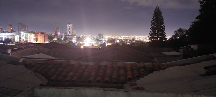 Enjoy Old Town Of Cali - 산티아고데칼리