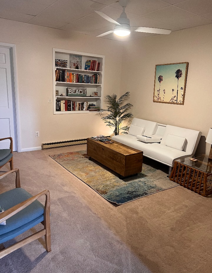 Awesome Cozy Beach Getaway - New: A-c Units & Sofa - Lewes