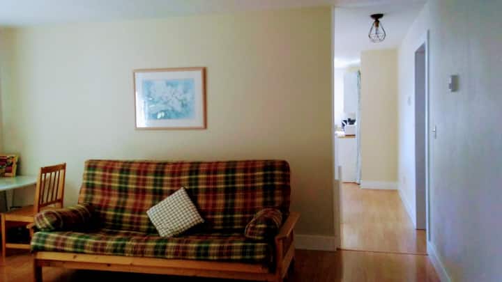 Bright And Spacious Entire 2nd Floor On 1 Acre ! - Roberts Creek