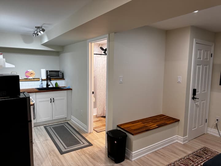 Central City Stay - カナダ ピーターバラ