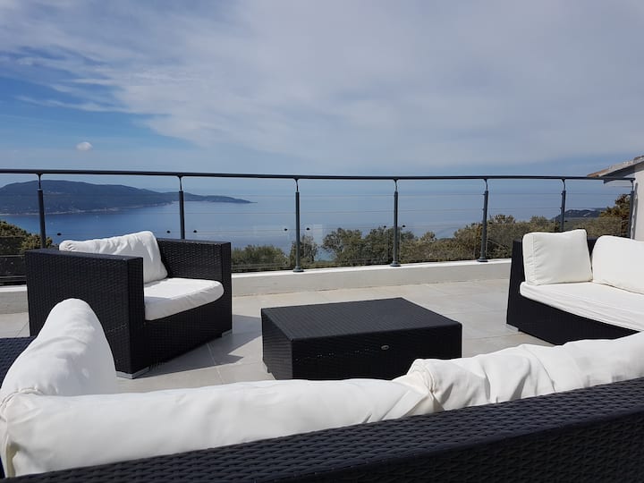 Villa Vue Mer Avec Piscine Chauffée , 12 Personnes - Olmeto