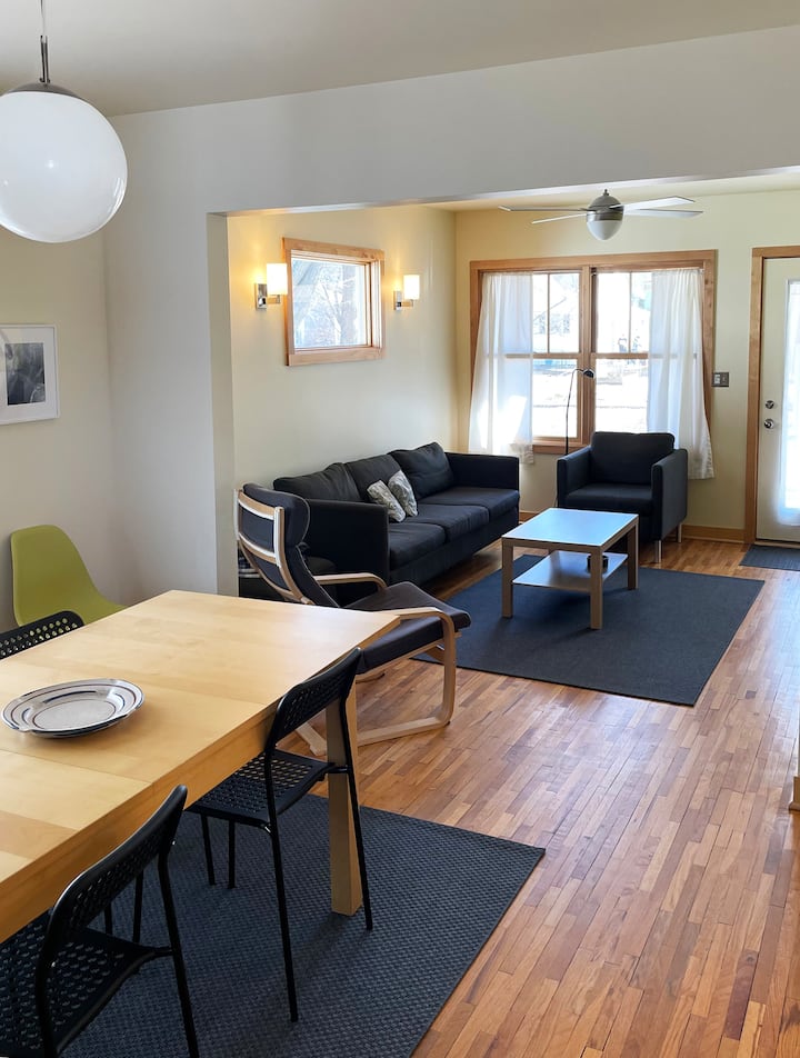 Modern Home Retreat In The City - Saint Paul