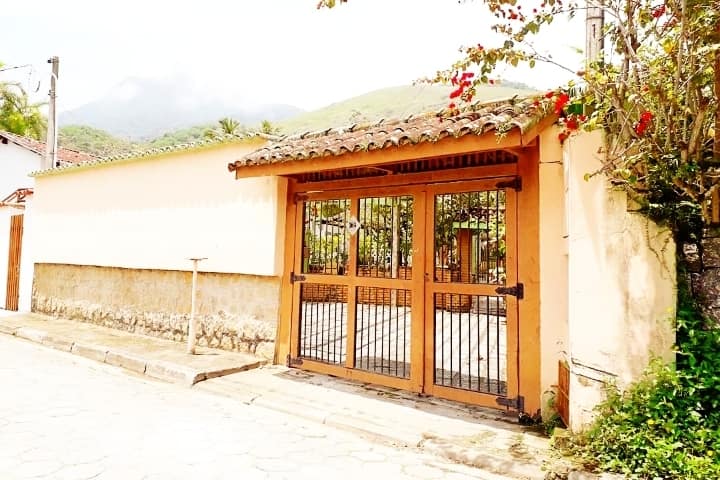 Casa Inteira Até 16 Pessoas No Centro De Ilhabela - Ilhabela