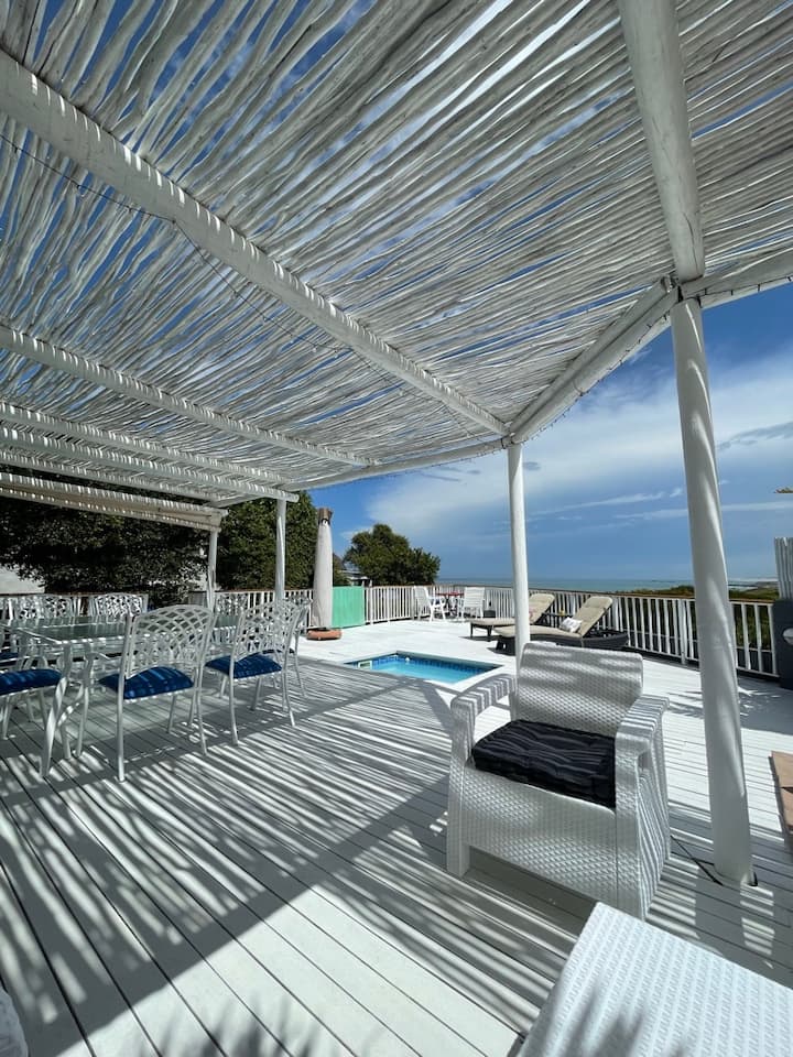 The Starfish View - Grotto Bay