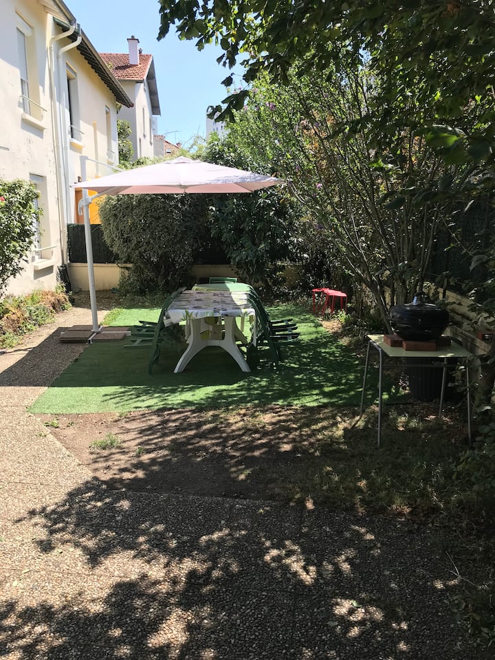 Maison-gîte De Ville ( Internet, Stationnement) - Clermont-Ferrand