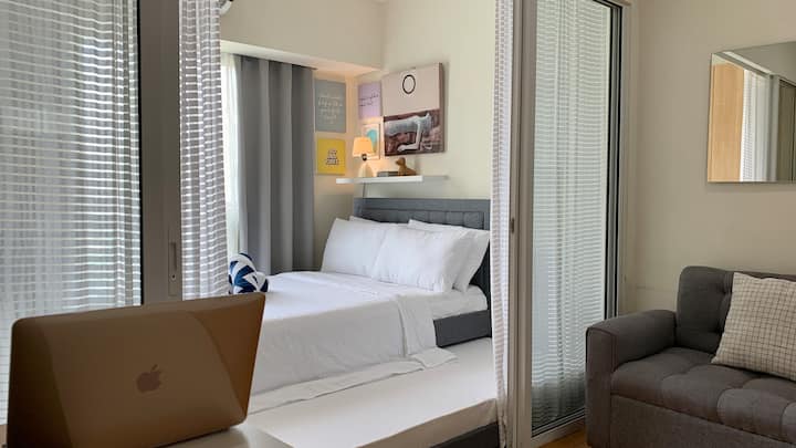 ♥ Pool,smarttv,netflix, Fibrewifi,gym,viewingdeck♥ - Makati
