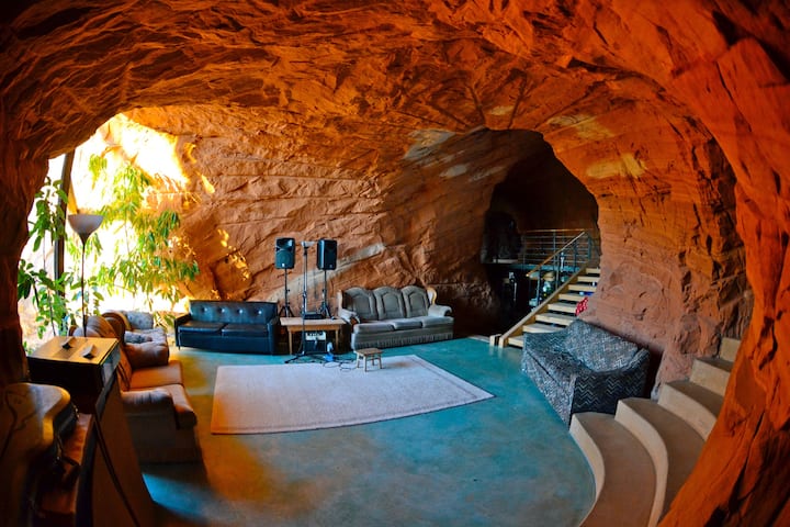 7 Best Cave Hotels In USA - Updated 2025 | Trip101