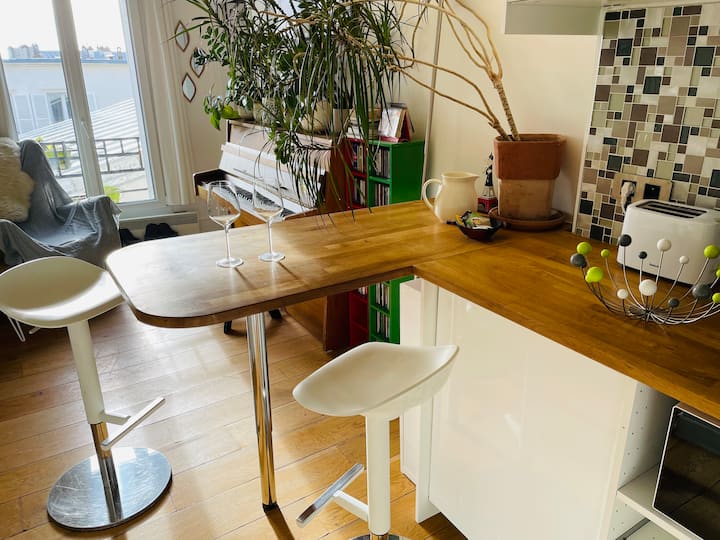 Encantador Apartamento En El Corazón De París, Montmartre - París