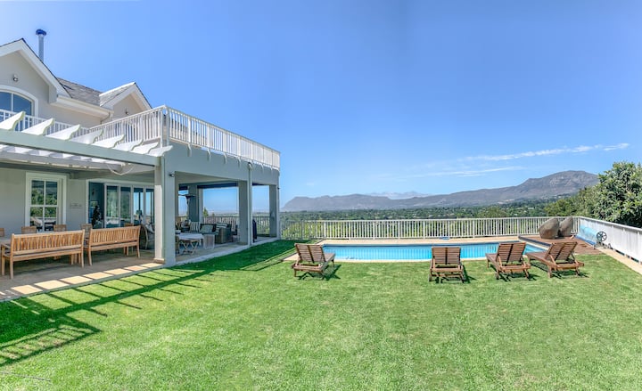 Spacious Entertainment Home With Spectacular Views - Kapstadt