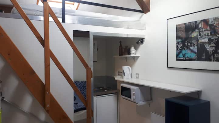Petit Studio Sous Les Toits, Proche Part Dieu - Lyon
