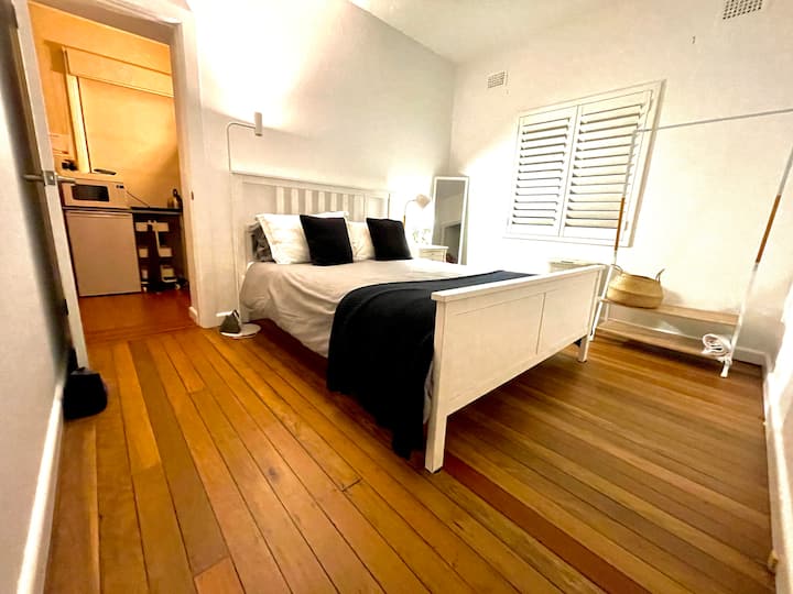Manly, Nsw: Clean + Self Contained - Manly