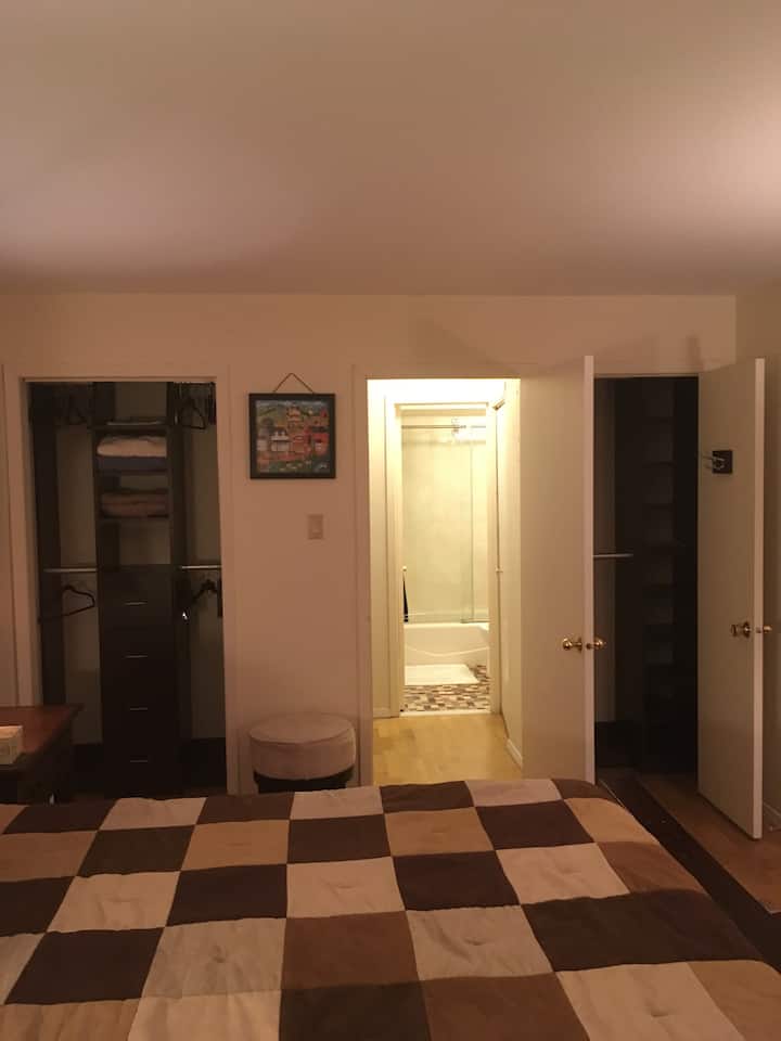 Long Term Fully Furnished Apartment. - Brooklyn, NY