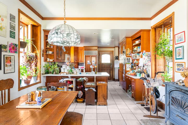Room #4, Beautiful Historic House, 1 Of 4 Bedrooms - Ardmore, PA
