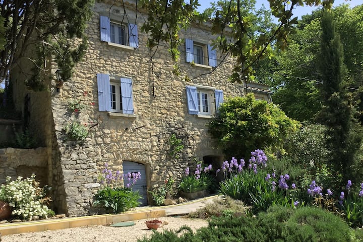 Evasion En Drôme : Ancien Mâs Provençal - Nyons