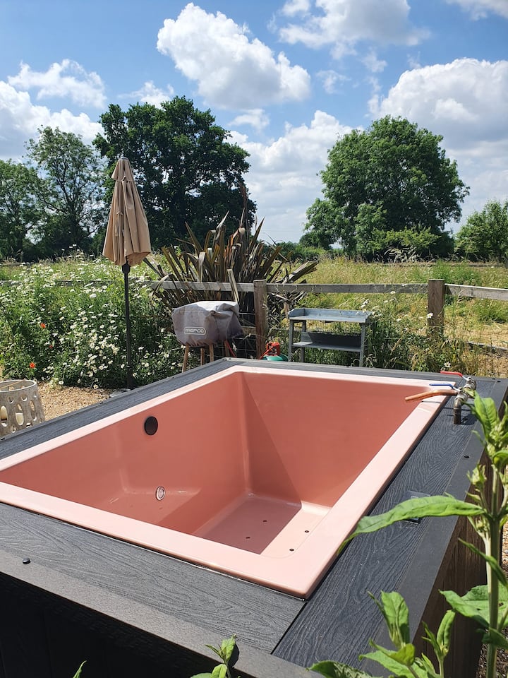Bethnal&bec Luxury Stay - Outdoor Bath (Bethnal) - Stevenage